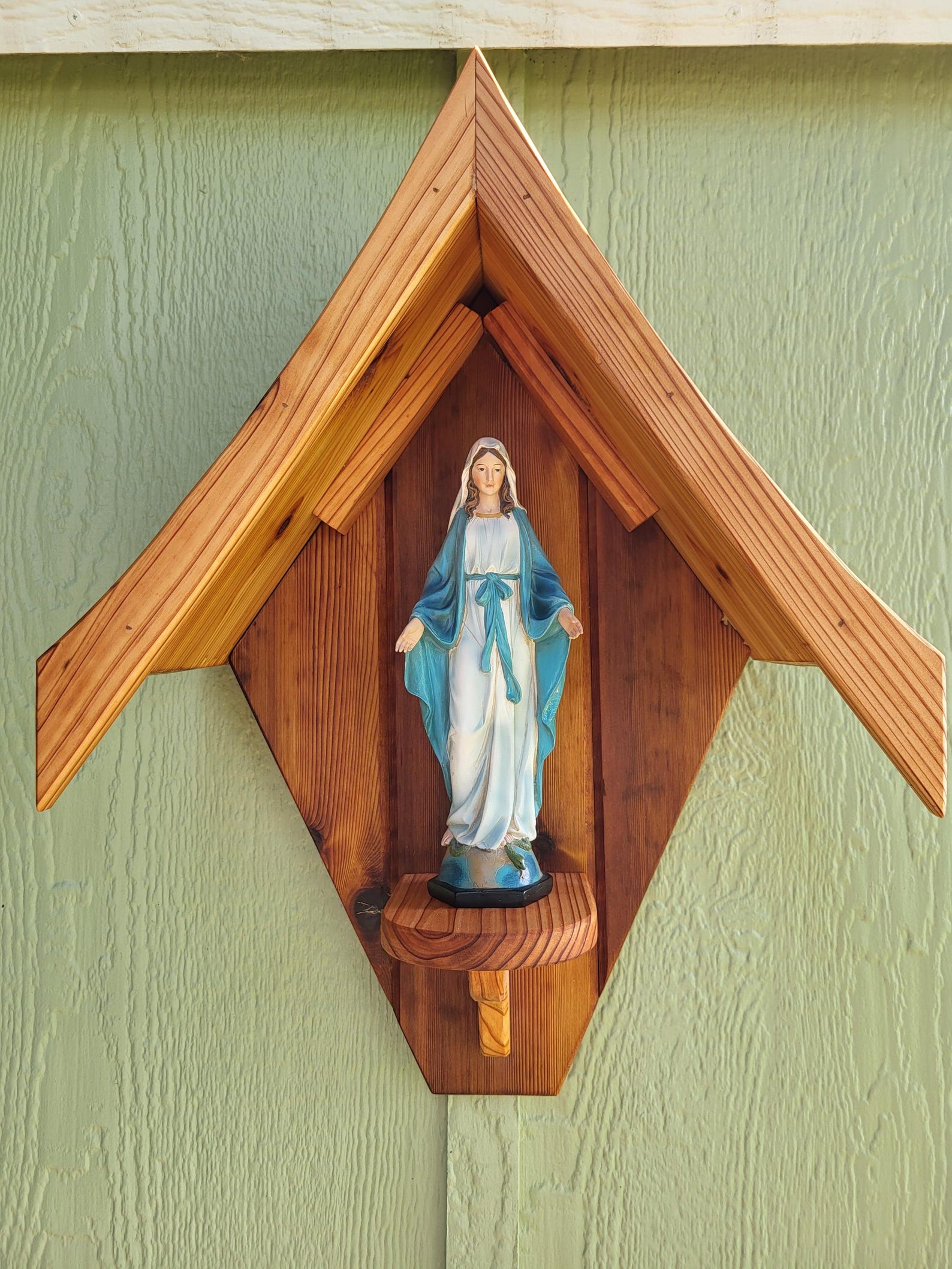 Cedar Wayside Garden Shrines - Marian, Crucifix, Etc - Etsy