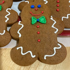Large Gingerbread Man Cookies: Decorated or Undecorated Holiday Treats ...