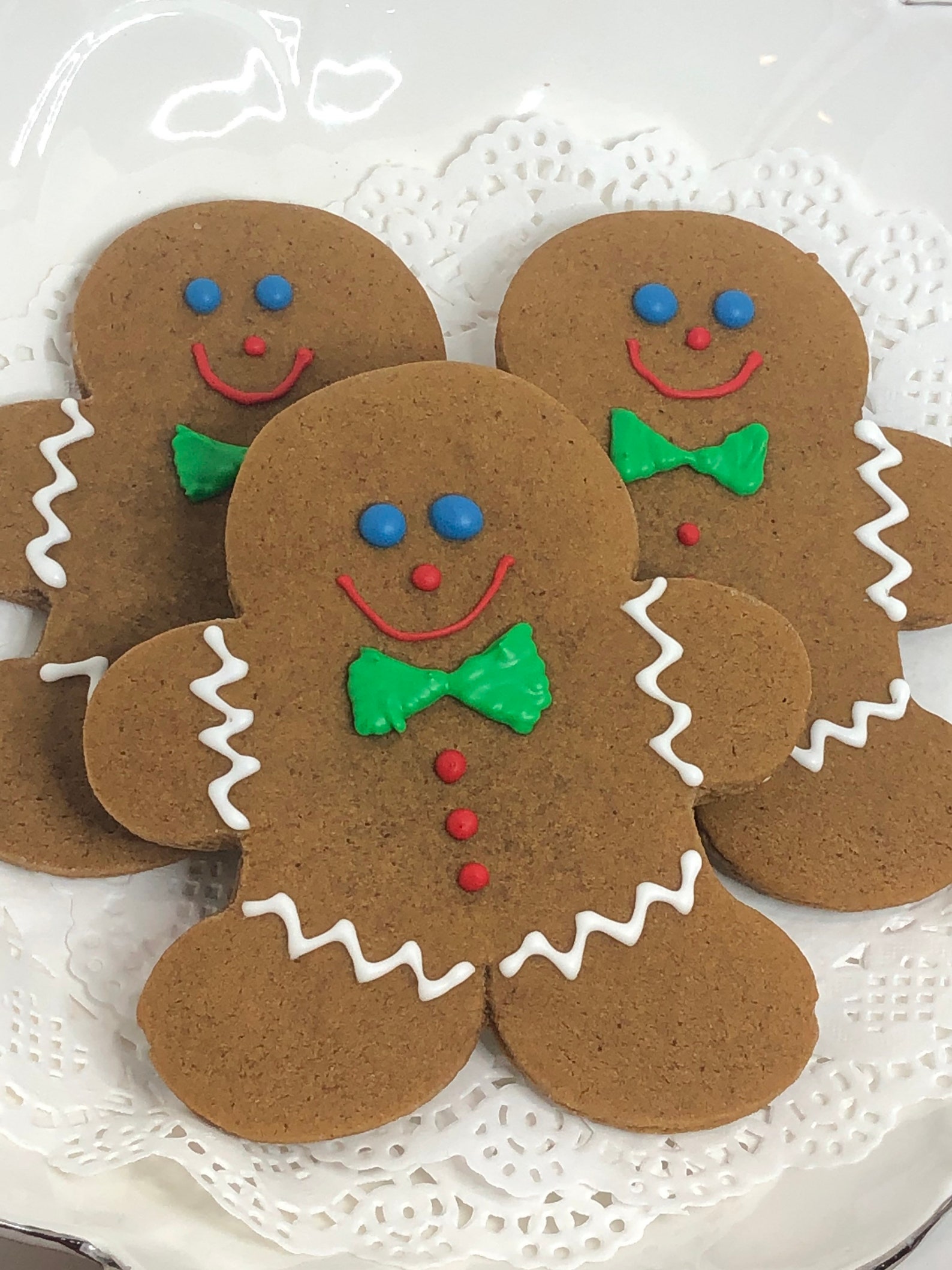 Large Gingerbread Man Cookies: Decorated or Undecorated Holiday Treats ...