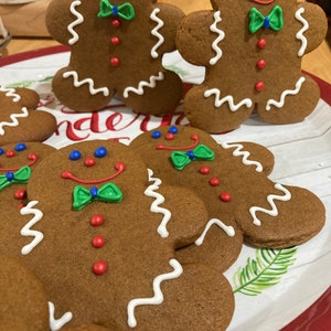 Large Gingerbread Man Cookies: Decorated or Undecorated Holiday Treats ...