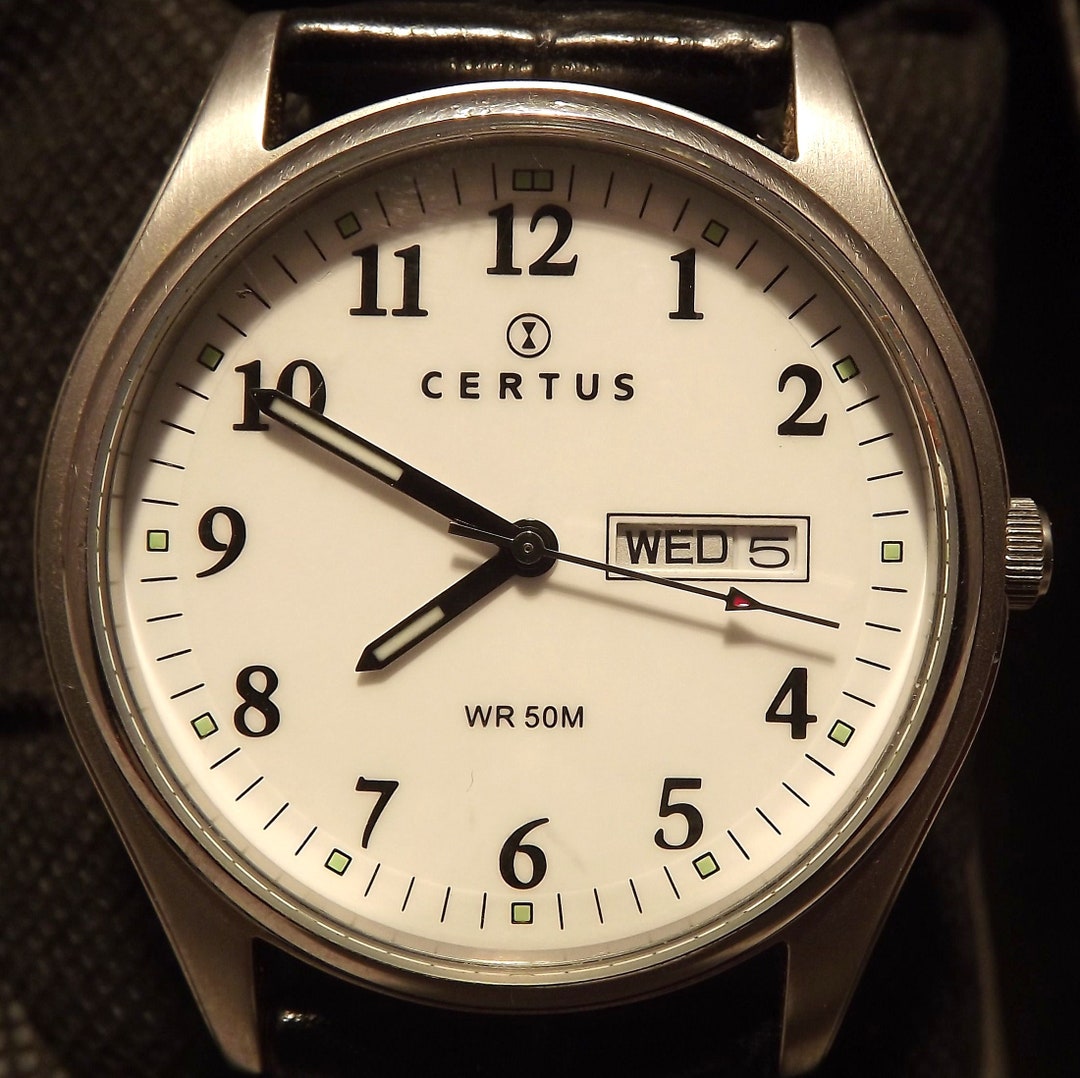 CERTUS / Men's classic watch / quartz / like new - Etsy France
