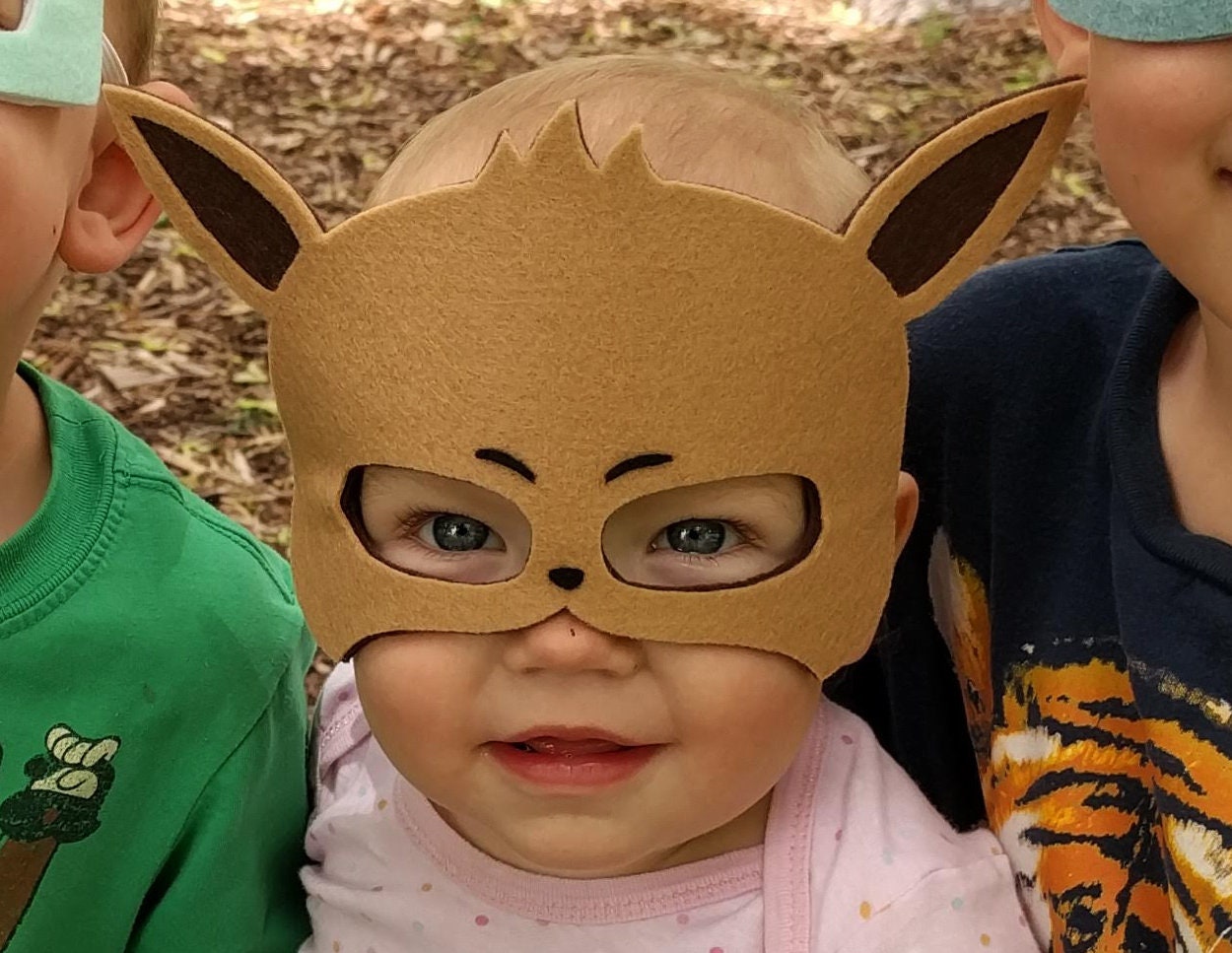 Eevee No-Sew Mask Muster | Pokemon Mitbringsel, Evoli Party Supply ...