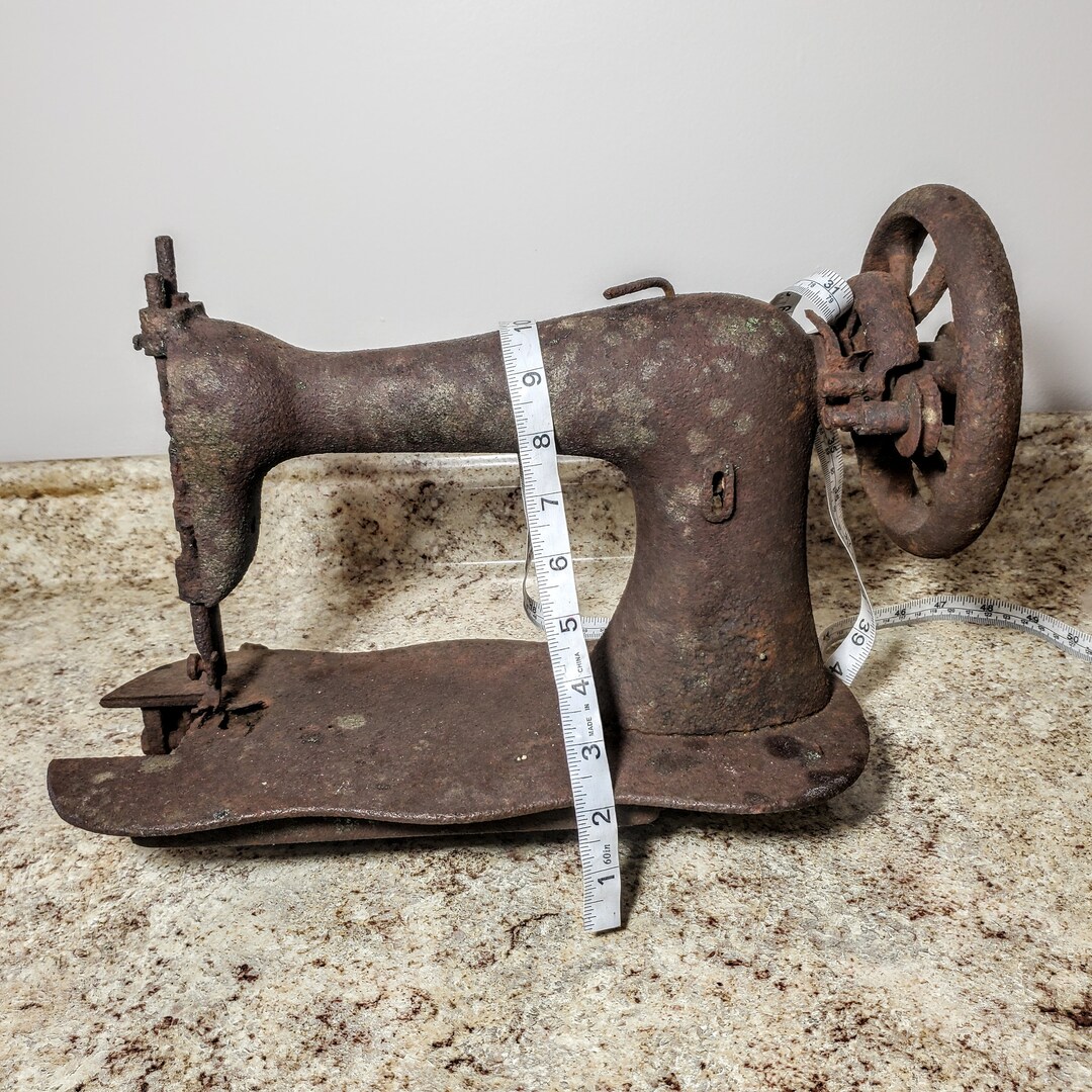 Vintage Rusted Metal Art Sculpture Supplies Sewing Machine Antique ...