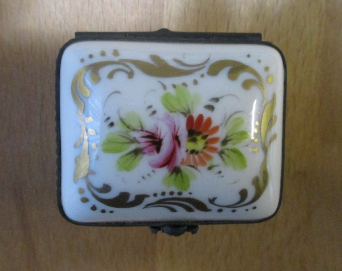 Limoges Pill Box, Peint Main Paris, Limoges, Stash Box, Hand Painted ...