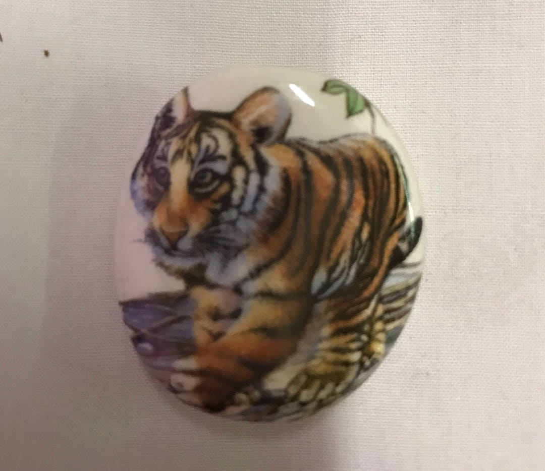 Ceramic Smoke Stone Tiger Design for Hand Rolled Cigarettes - Etsy