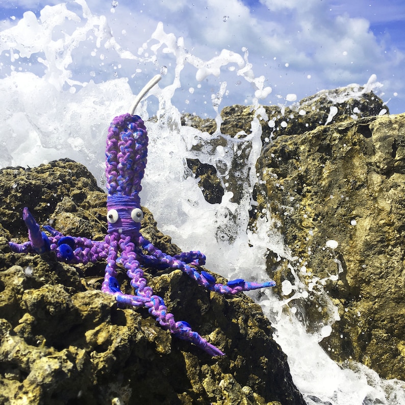 Macrame Octopus With Glass and Obsidian Eyes - Etsy