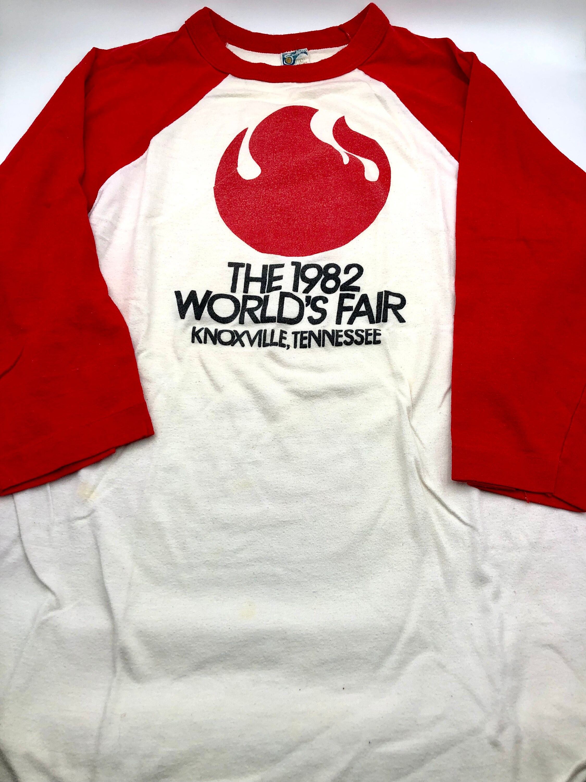 80’s Vintage Tee the 1982 World’s Fair T-shirt Sportswear Size L Comfy ...
