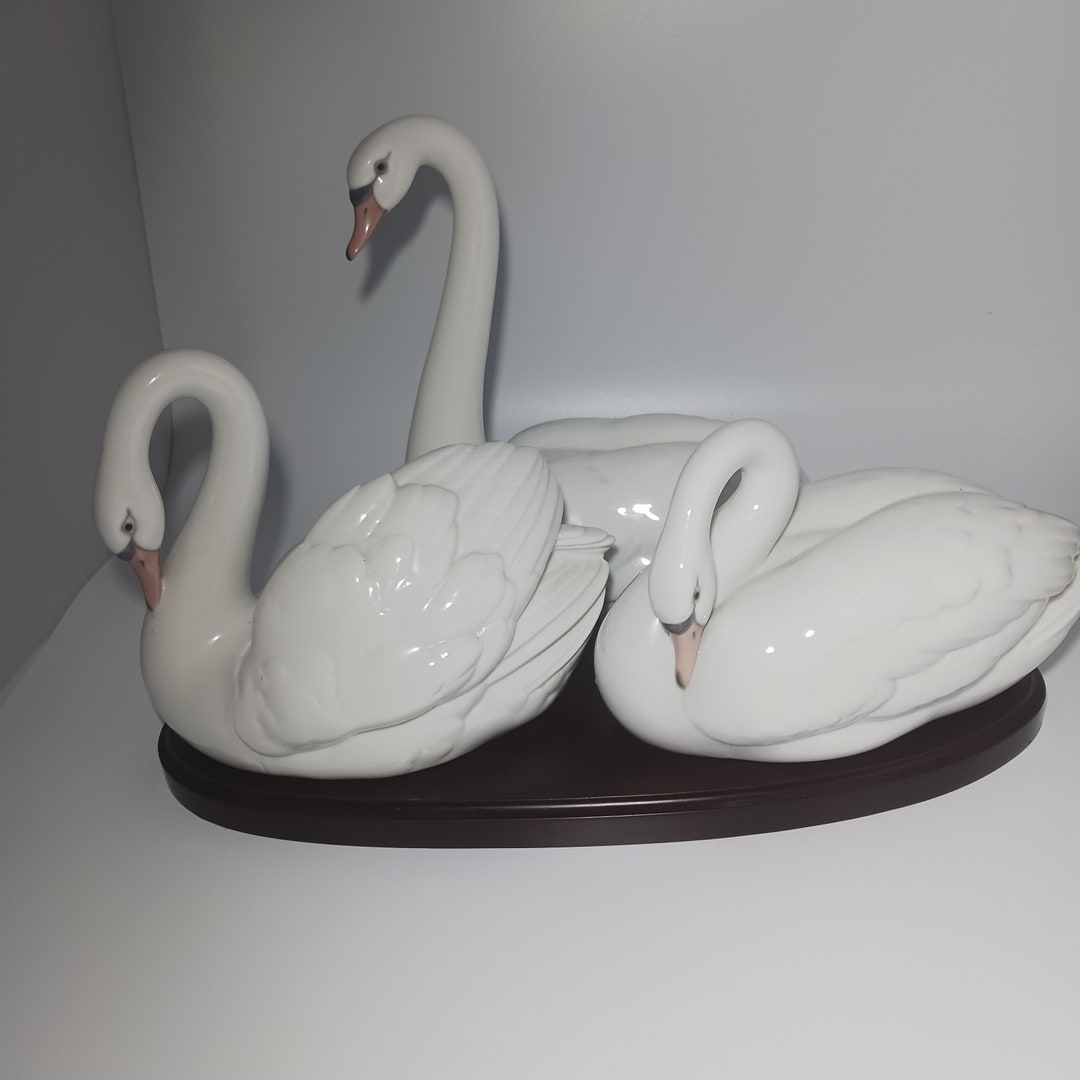LLADRO Elegant Trio Large Swan Figures on Base - Etsy