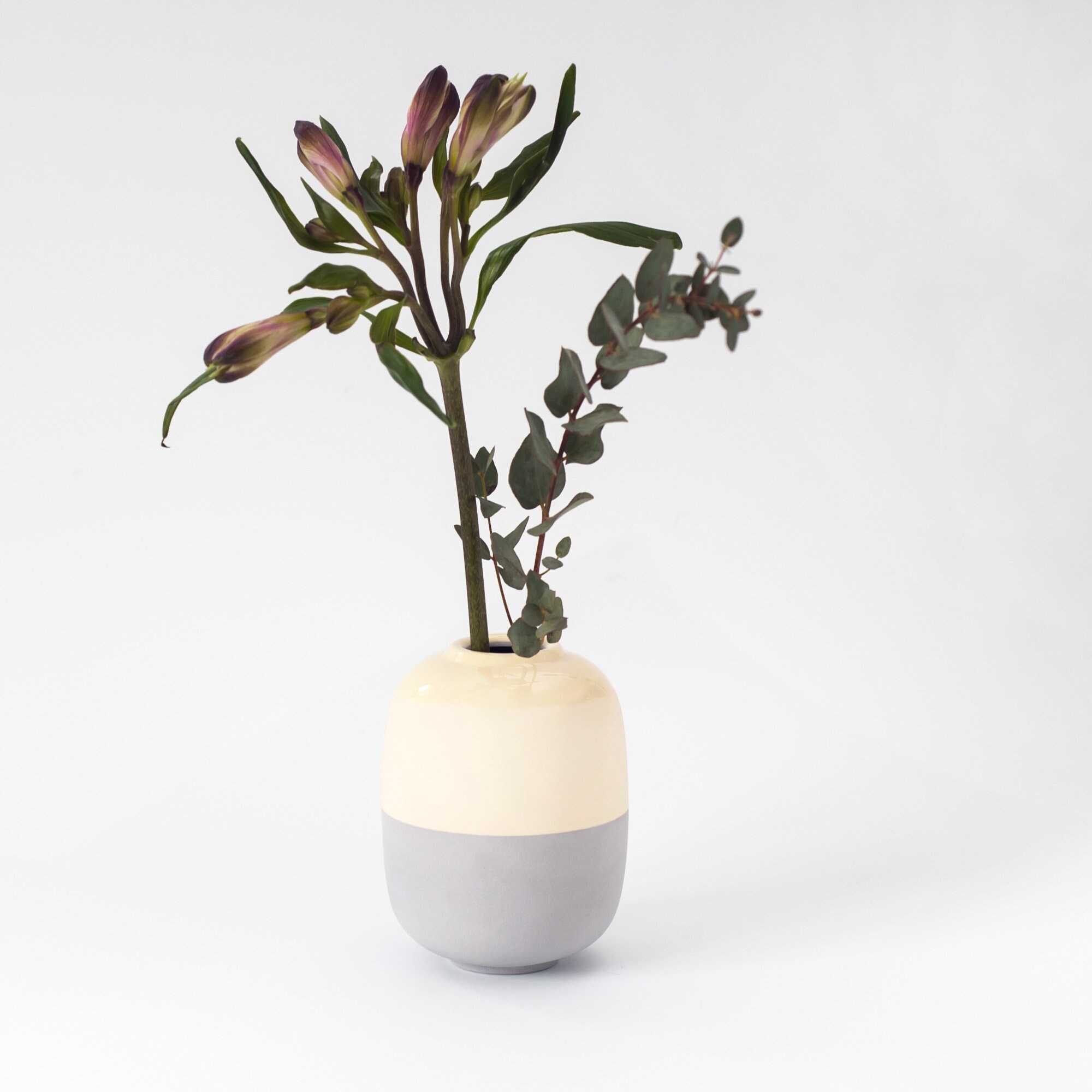 In Stock: Small Ceramic Vase Simple Minimalist Design - Etsy
