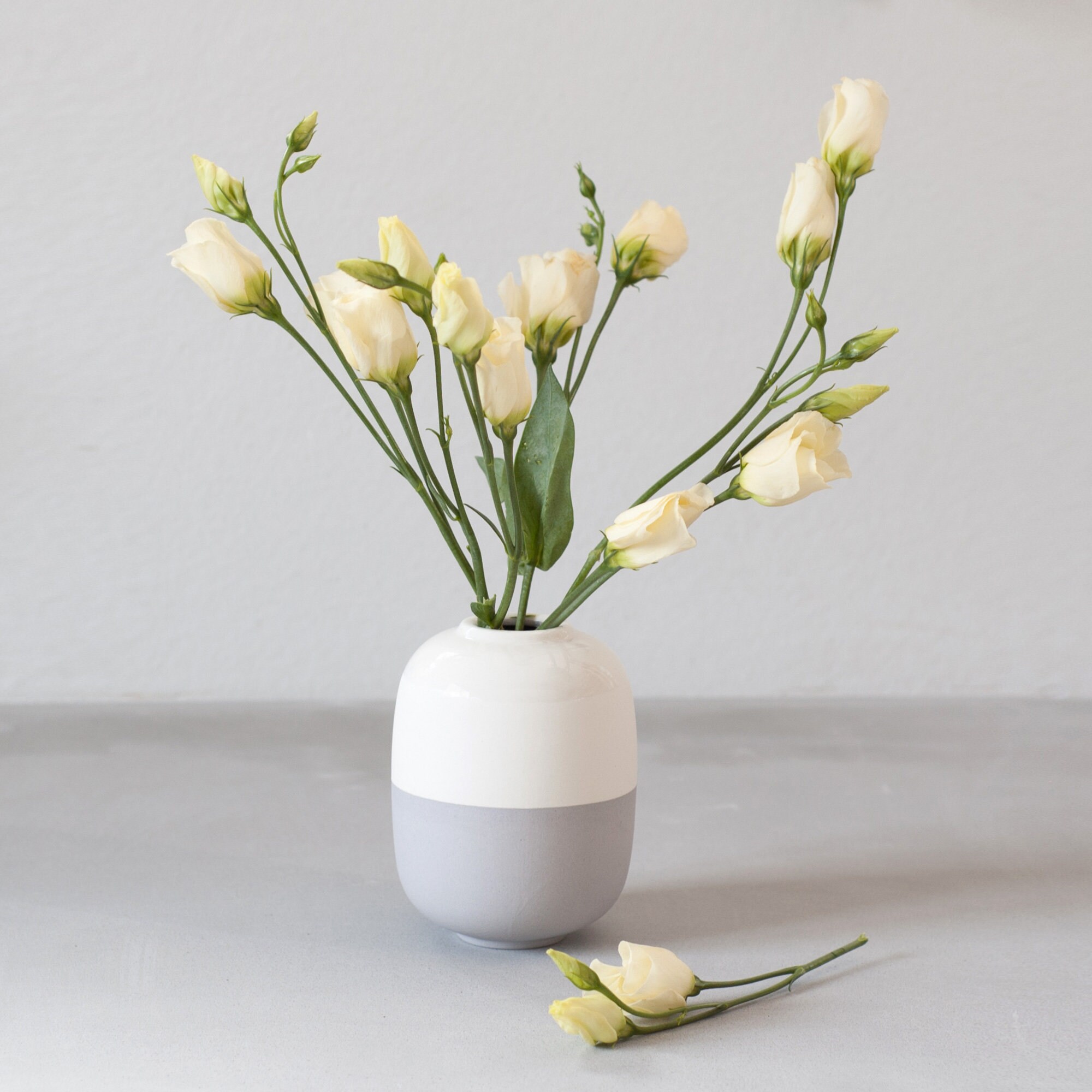 In Stock: Small Ceramic Vase Simple Minimalist Design - Etsy