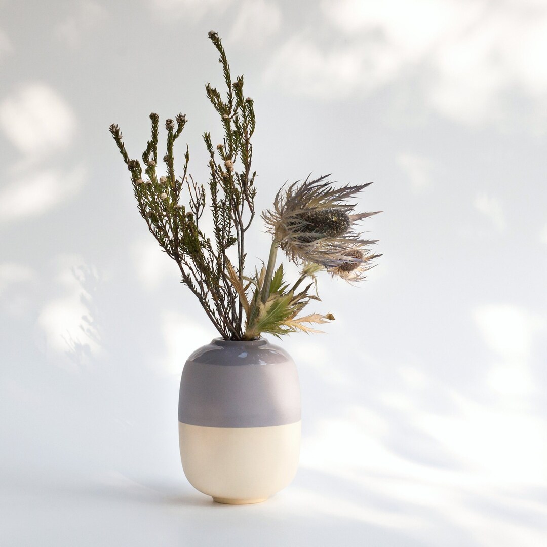 Small Ceramic Flower Vase, Various Colors to Choose From, Simple Modern ...