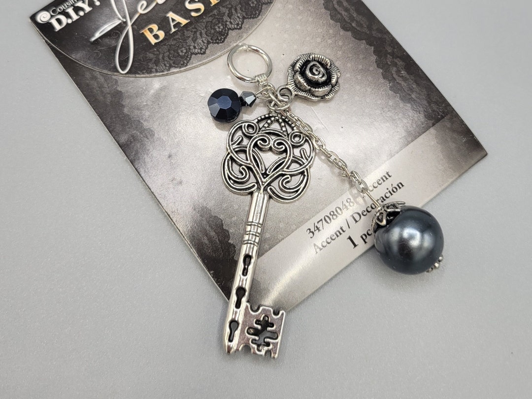 Pearl Cluster & Key Pendant - Cousin Jewelry Basics - Etsy