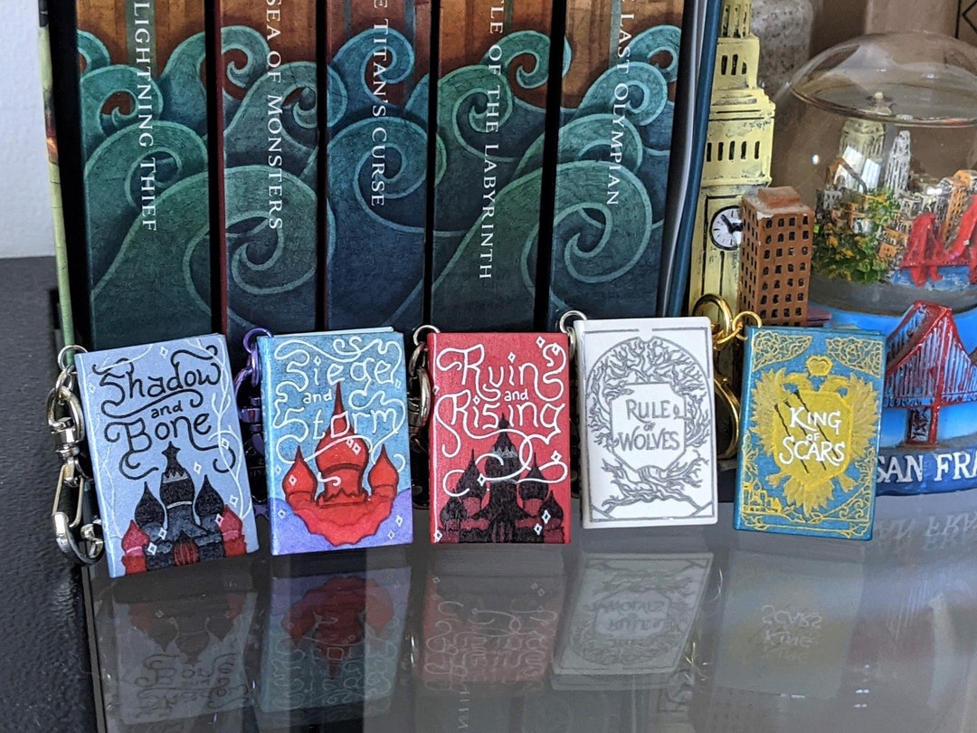 Shadow & Bone Series by Leigh Bardugo (grishaverse) - Miniature Book ...