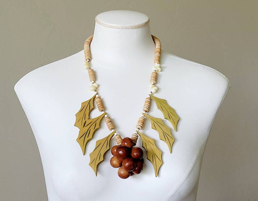 Avant-garde Vintage Chunky Wood Necklace, Bold Statment, Macadamia Nuts ...