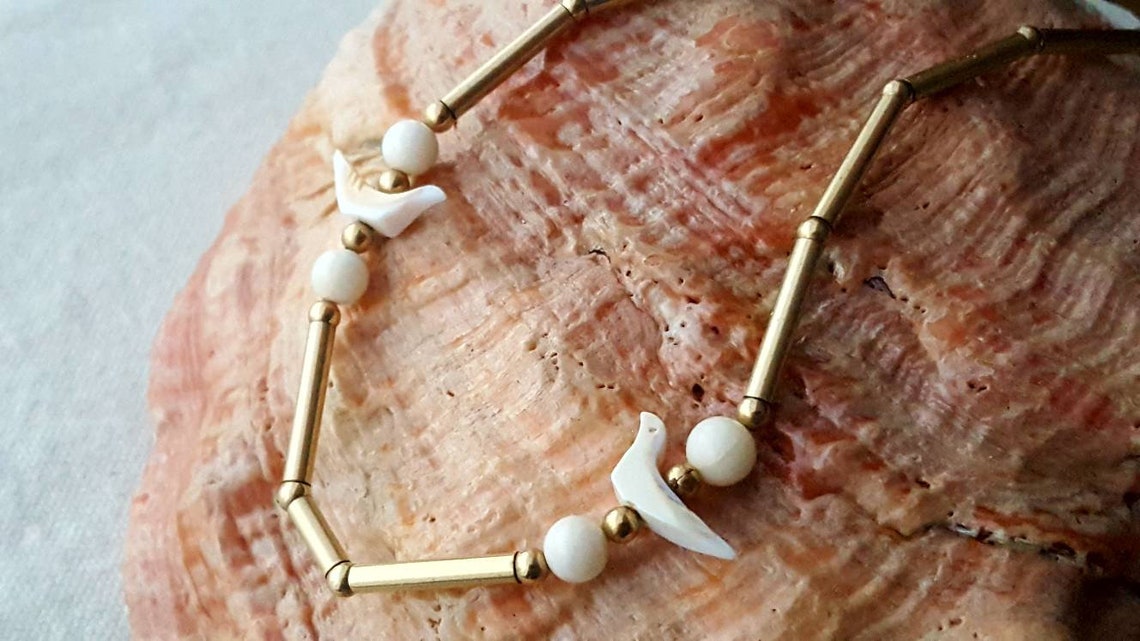 Vintage Carved Shell Bird and Brass Bead Necklace Carved - Etsy