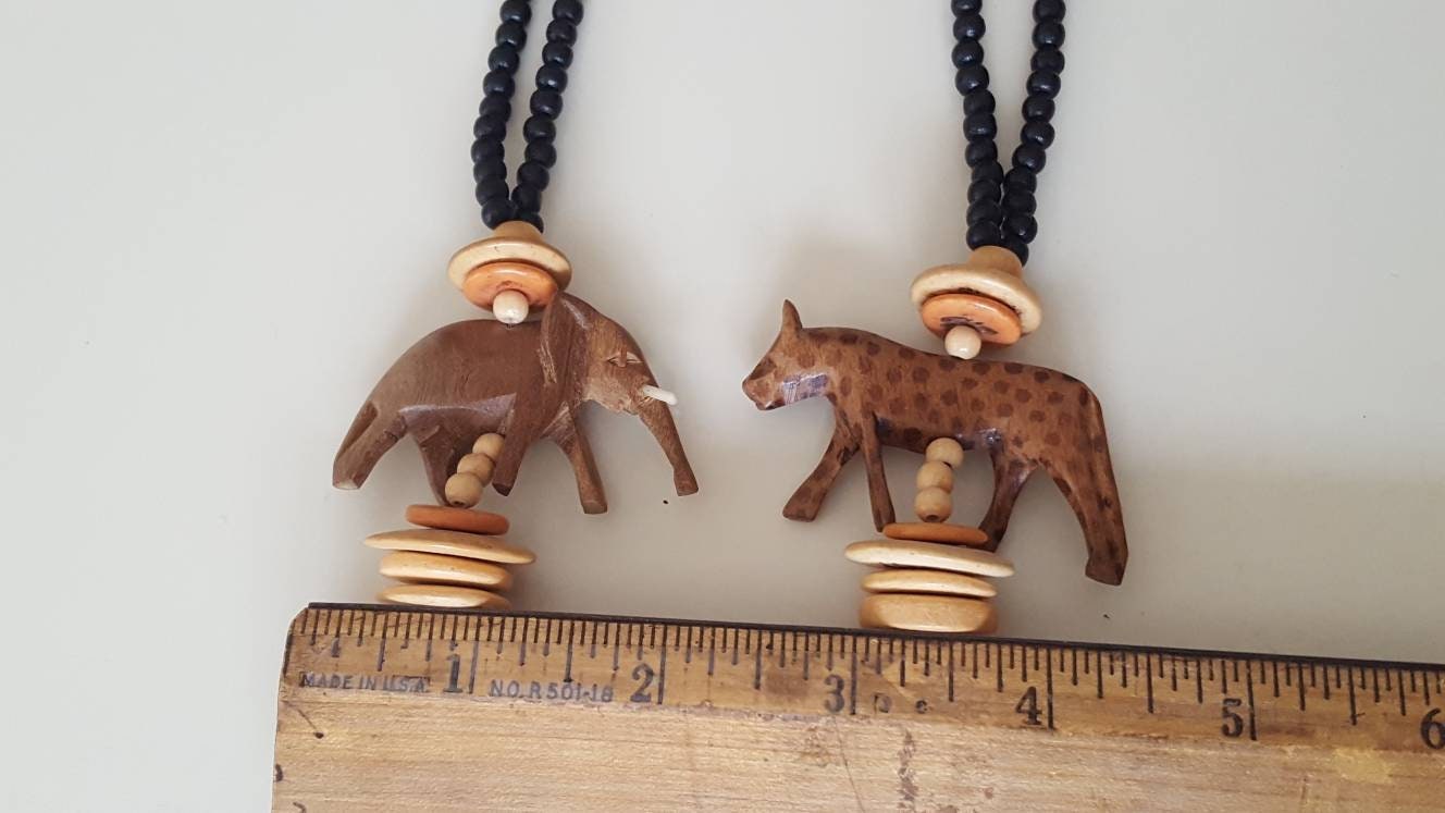 Vintage carved wood animal necklace beige brown black | Etsy