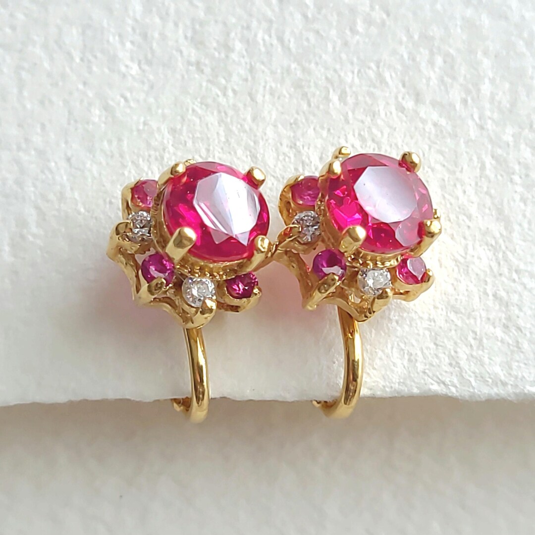 Vintage Pink Ruby and Clear Stones Set in Gold Electroplated Clip ...