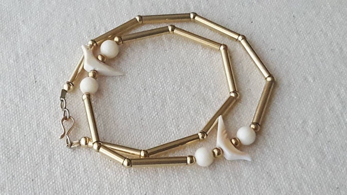 Vintage Carved Shell Bird and Brass Bead Necklace Carved - Etsy