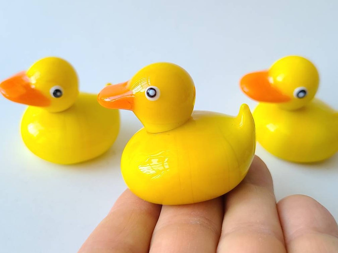 Vintage Small Yellow Glass Duck Figures Art Glass by Global - Etsy