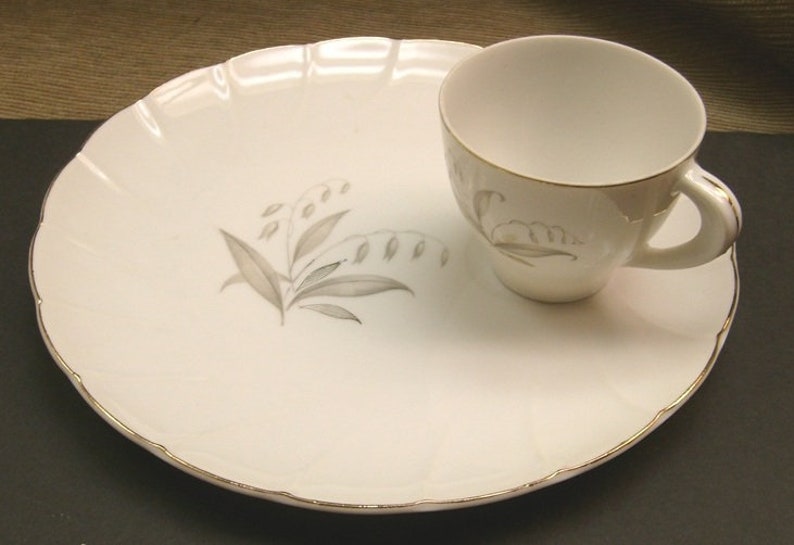 Reduced Price: Kaysons Fine China "golden Rhapsody" Unique Snack & Tea ...