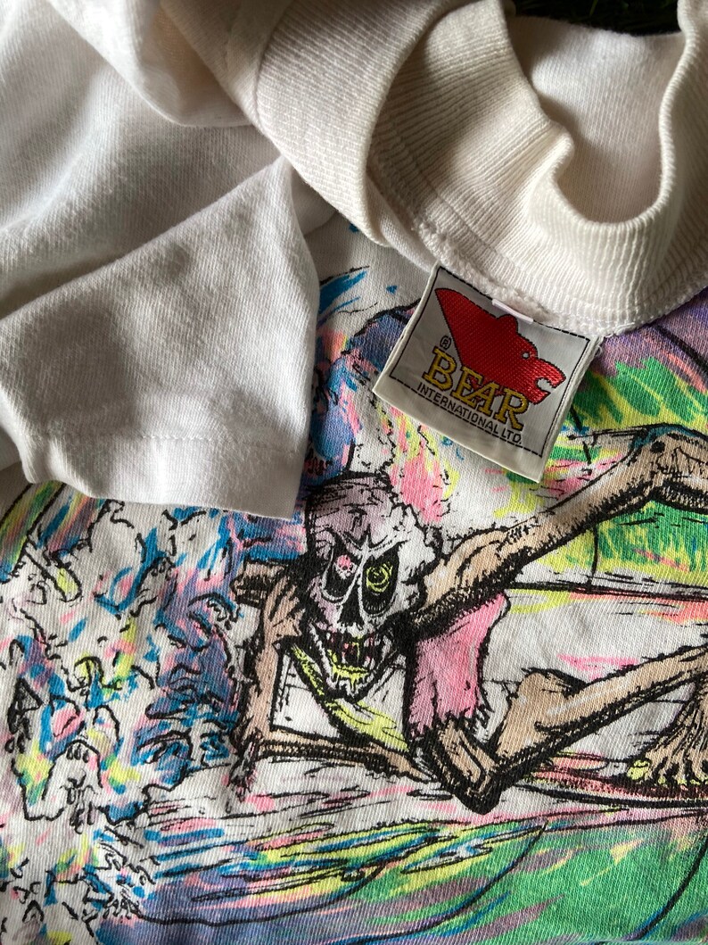Vintage 80s Bear International surf Explosion Horror Art - Etsy