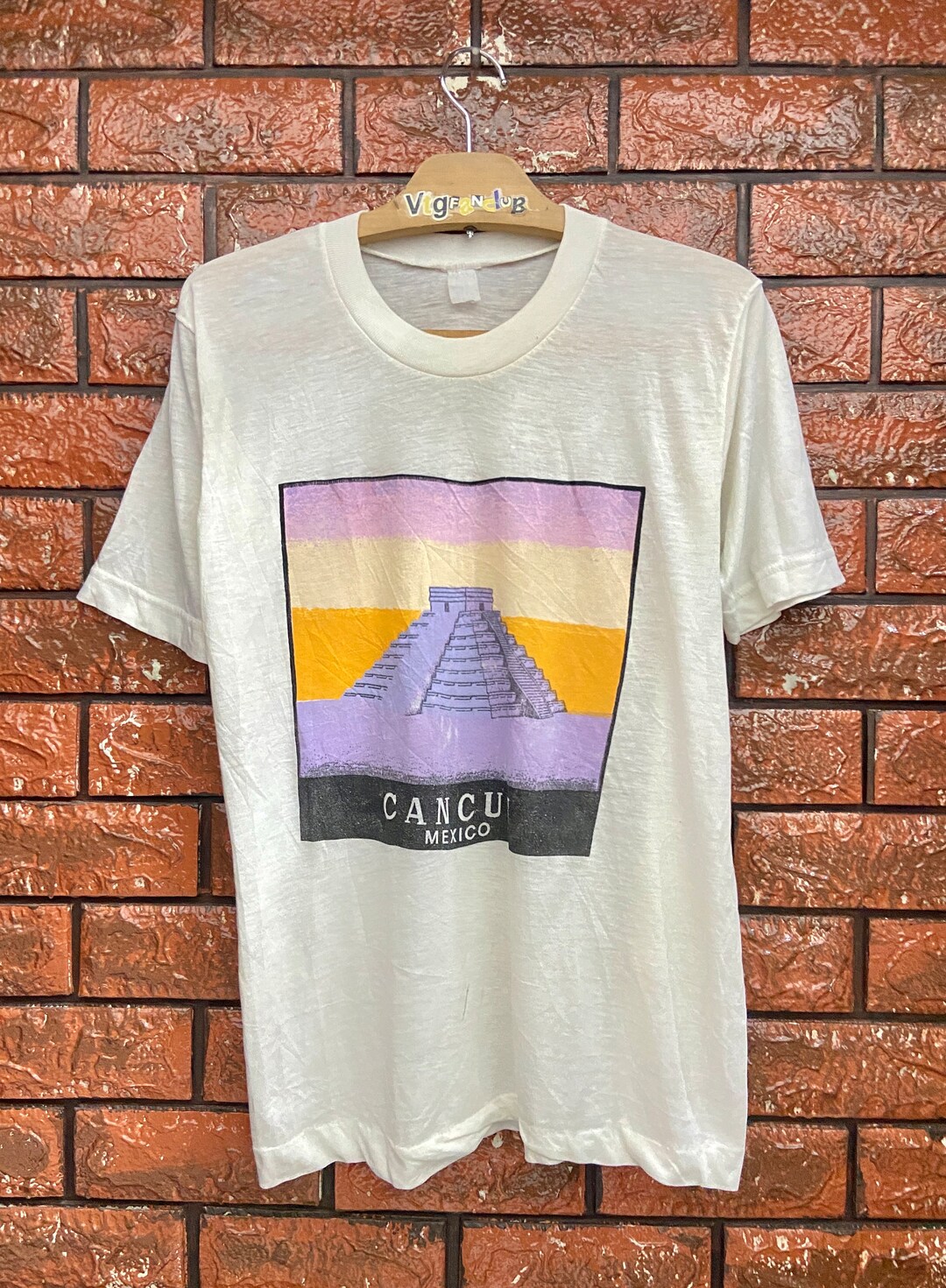 Vintage 80s Chichen Itza Mexico Archeology Pyramid Pop Art Style ...
