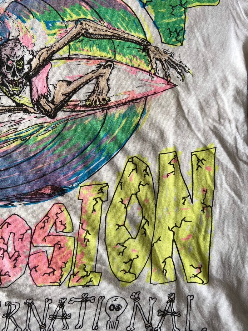 Vintage 80s Bear International surf Explosion Horror Art - Etsy