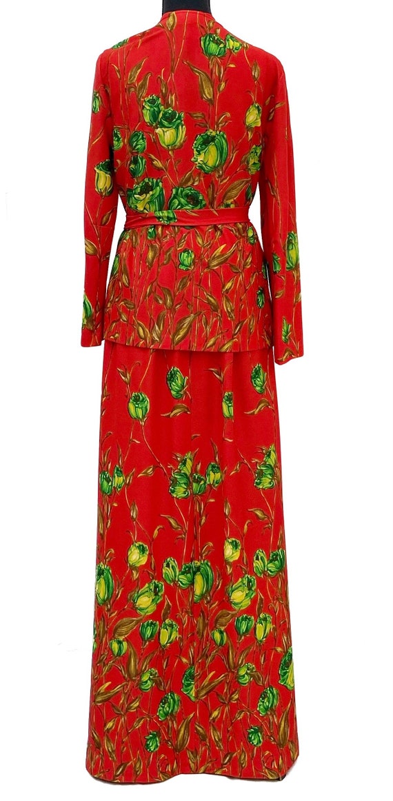 Vintage 1970s Edith Flagg Bold Red Floral Deep V Neck… - Gem