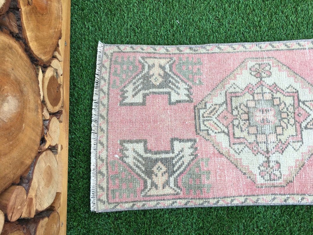 1'6''x2'10'' Vintage Turkish Mat Rug,pale Colors Worn Low Pile Oushak ...
