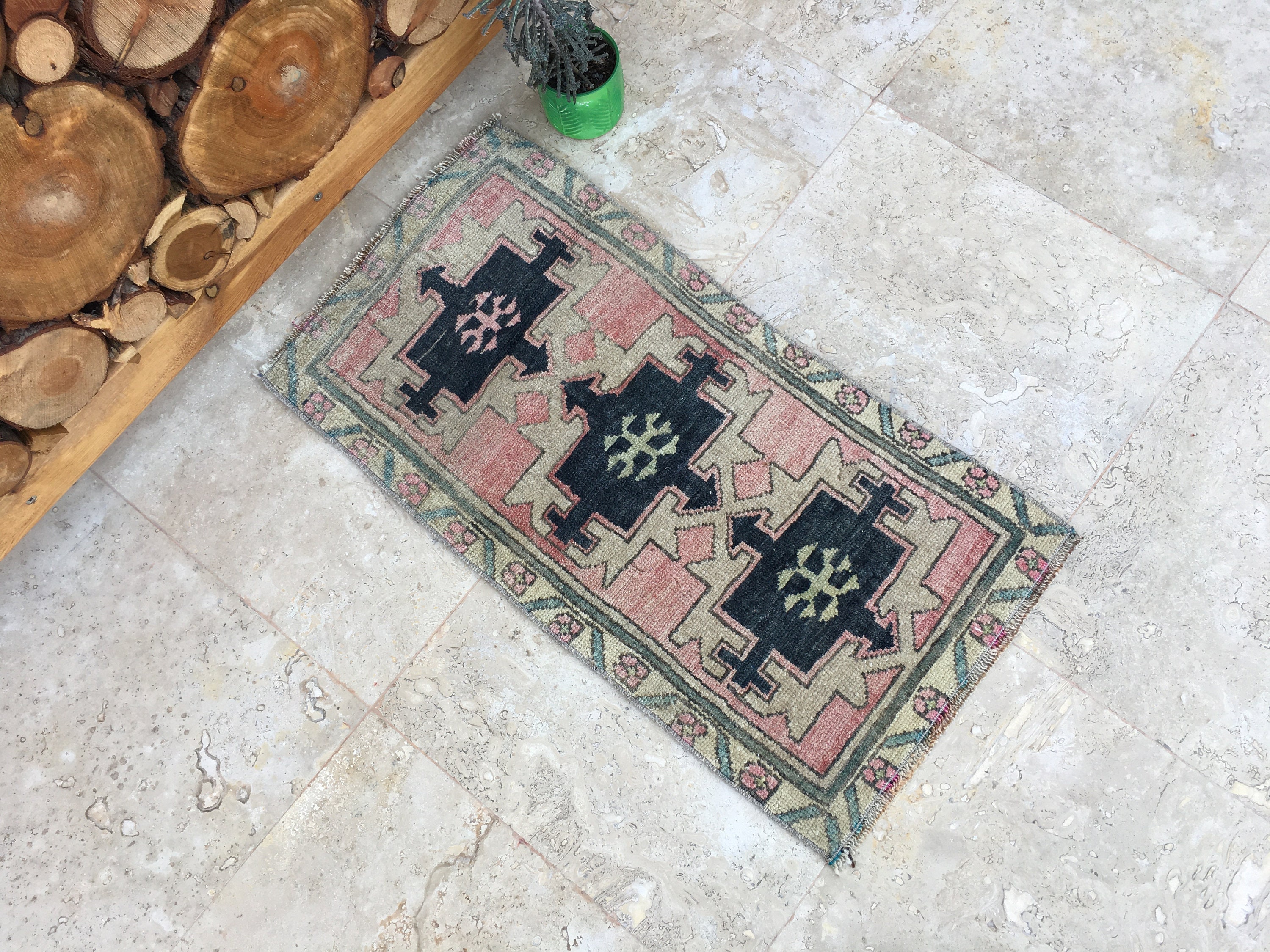 1'5''x2'9'' Vintage Turkish Small Oushak Rug, Turkish Bathroom Rug, Mat ...
