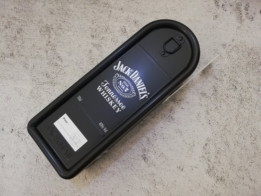 Jack Daniel's Limited Europa Edition Tin: Collectible Mailbox Bottle ...