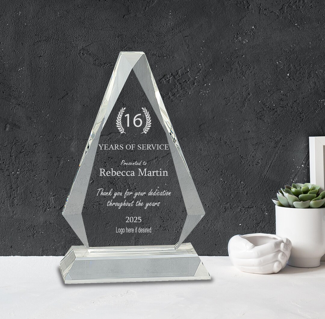 Ravanox Personalized 8" Clear Crystal Diamond Triangle Award, Custom ...