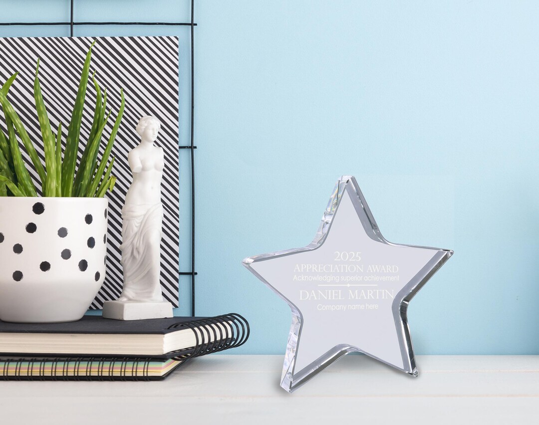 Ravanox Personalized 5" Crystal Star Award, Custom Engraved Star Shaped ...