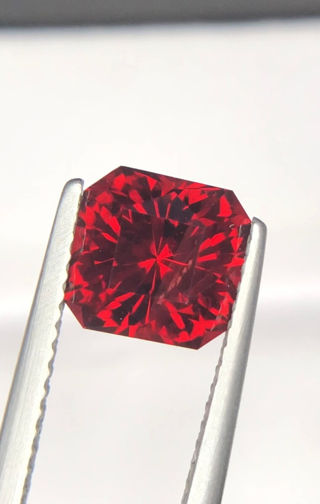 Pigeon Blood Red Gemstone for Jewelry Making, Precision Cut Red Garnet ...