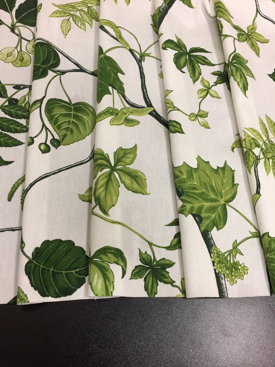 Cafe Curtains Kitchen Curtains Kitchen Valance Green Leaves on White ...