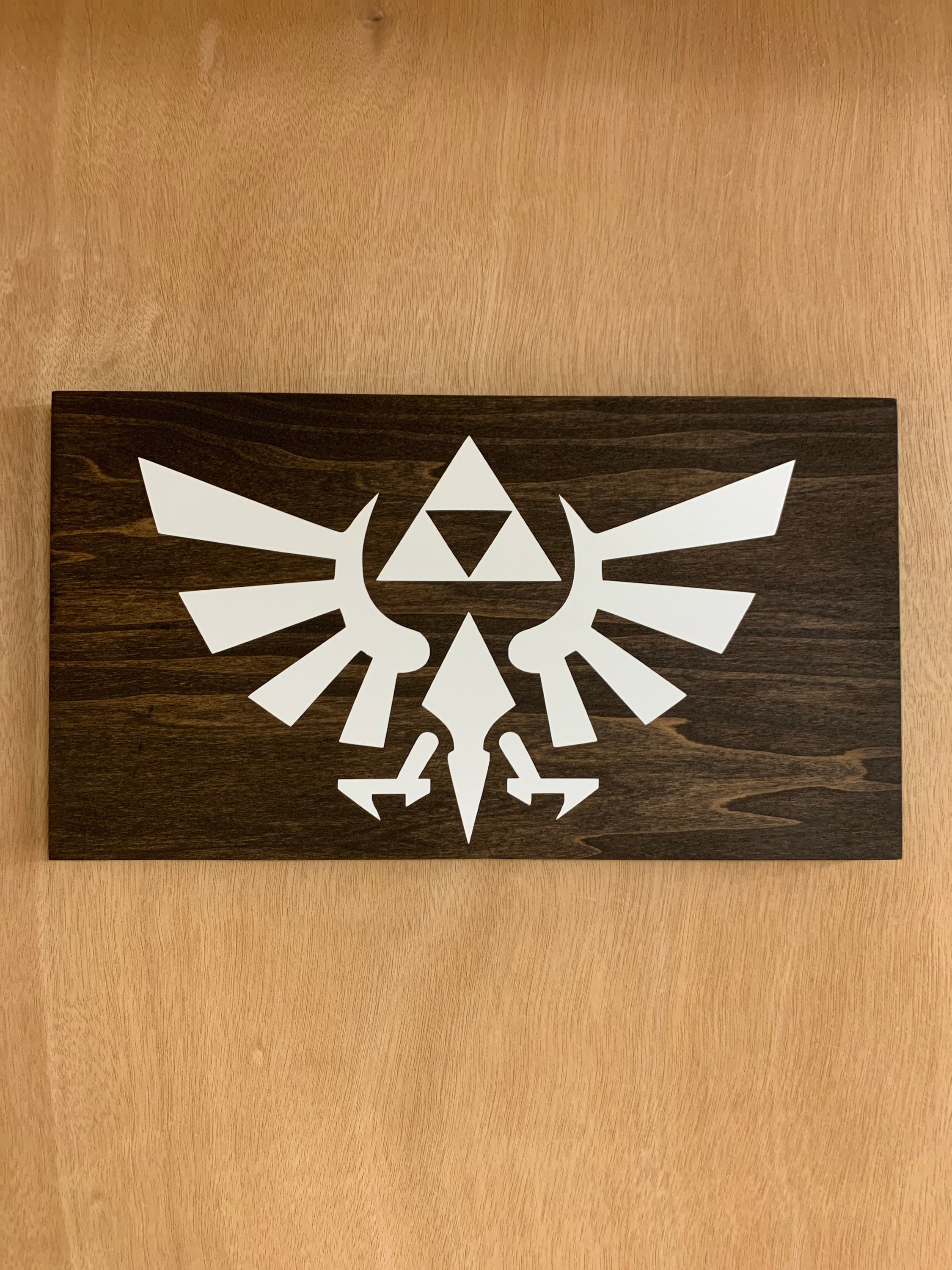 Legend of Zelda Triforce Sign/ Hyrule Crest/ Man Cave Decor/ - Etsy