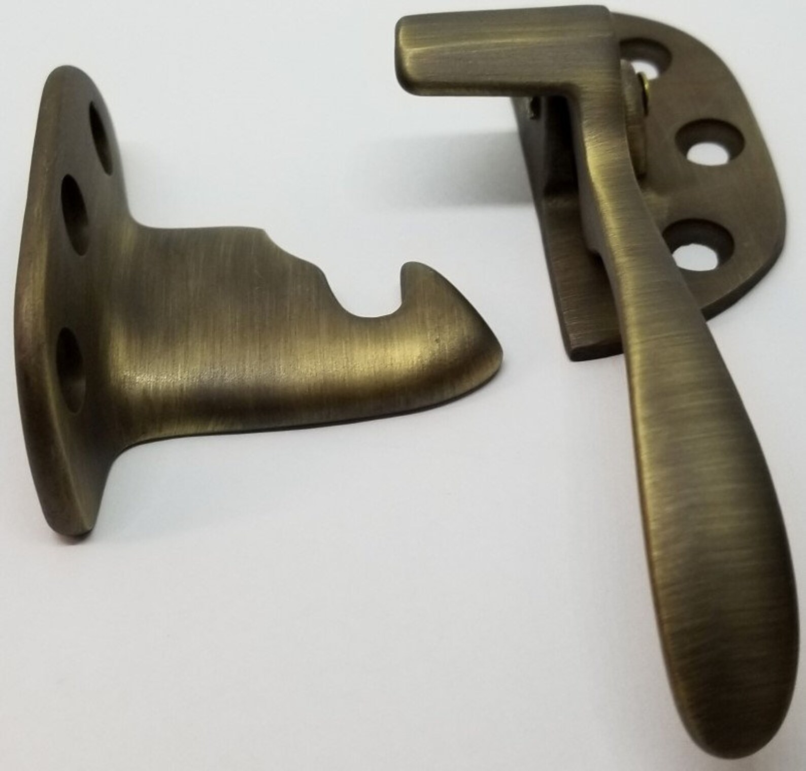 RIGHT HAND ANTIQUE Solid Brass Ice Box Latch 3/8 off Set - Etsy