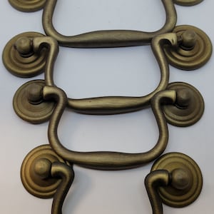 2" 2.5" - 3" - 3.5" 4" Queen Anne Style Bail Pull Handle Knob Cast ...