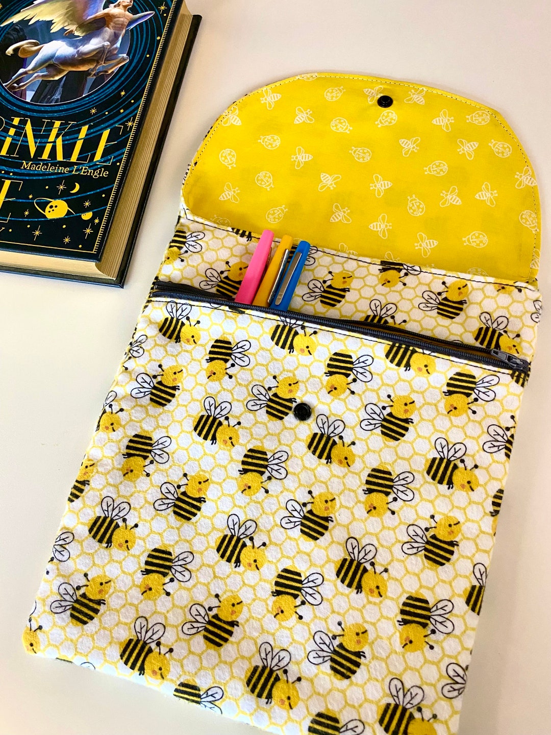 Bumble Bee Book Cover Protective Sleeve - Etsy