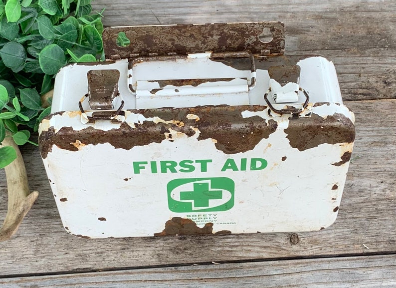 Vintage First Aid Kit Metal Box Farmhouse Bathroom Decor | Etsy
