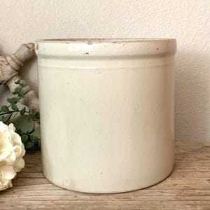 Vintage Pottery Crock Beige/glazed Stonewall Pottery/crock 7“ Tall ...