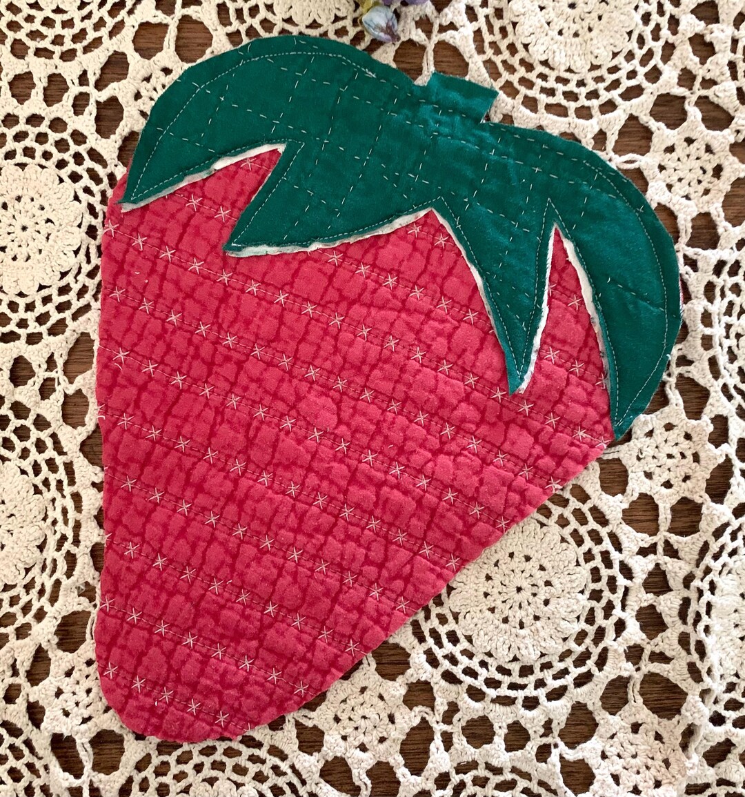 Vintage Quilt Hand Cut Strawberry DIY Patchwork Quilt Piece Rustic ...