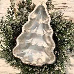 Vintage Christmas Vintage Christmas Tree 3-D Cake Pan Holiday Baking ...