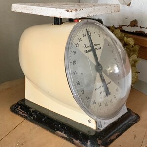 Vintage Kitchen Scale American Family Scale Retro Look Rusty Chippy ...