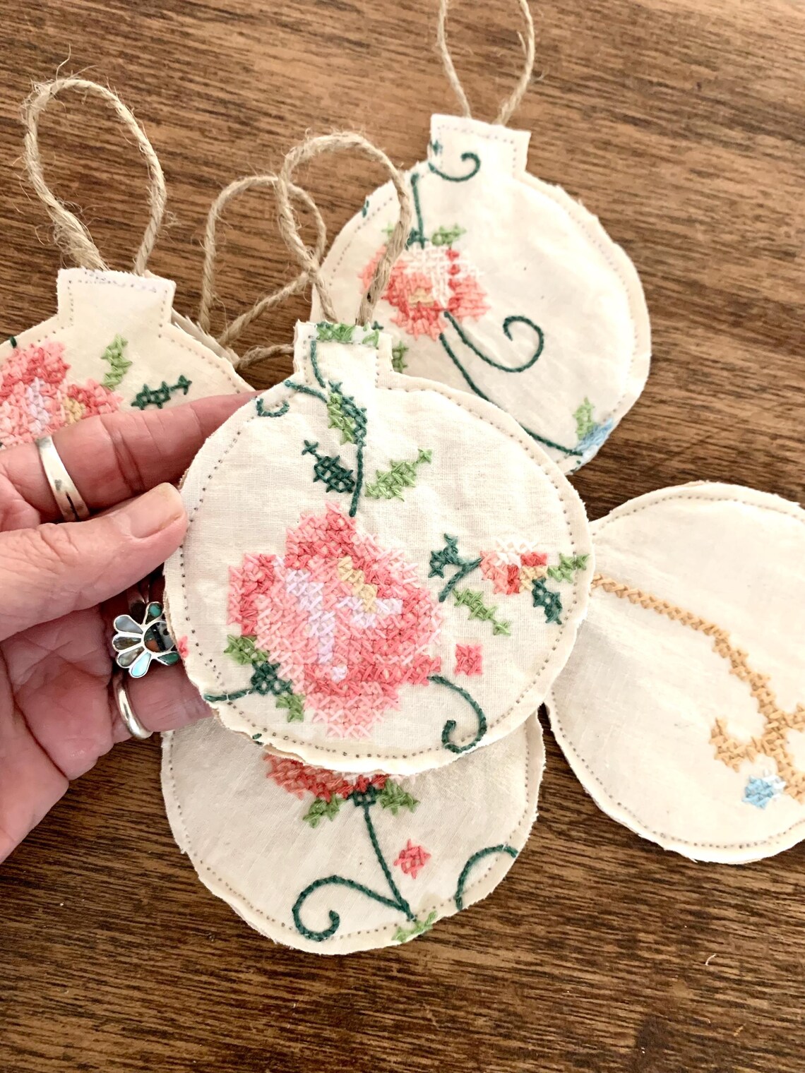 Set of 6 Vintage Quilt//embroidery Christmas Gift Tags Shabby Roses ...