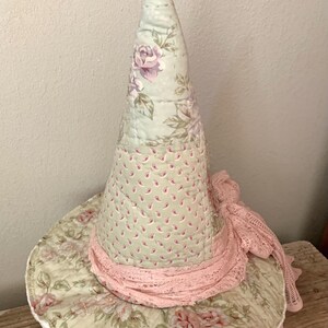 Vintage Quilt Witch Hat Shabby Roses Farmhouse Halloween Trick or Treat ...