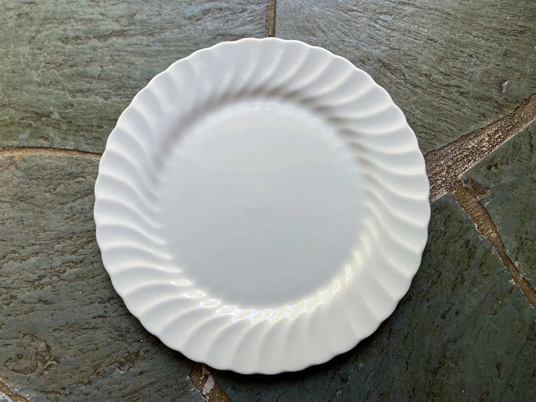 Wedgwood Candlelight Dinner Plate White Swirl Pattern Fine Bone China ...