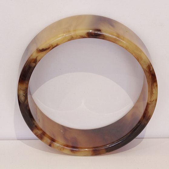 Great Vintage Tortoise Shell Bakelite Bangle With Translucent Marbling ...