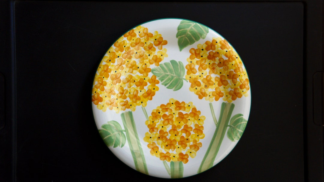 Yellow Hydrangea Dinner Plate Spring Decor Tabletops Unlimited Flower ...
