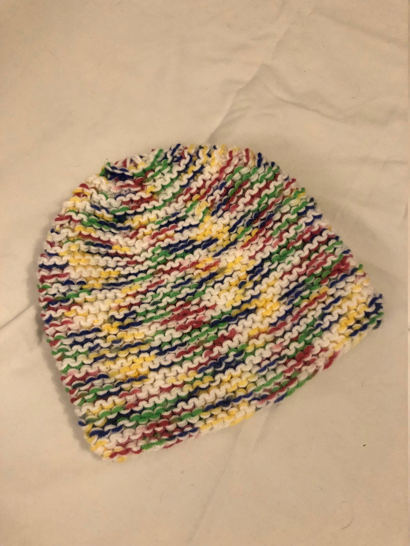 Hand-made knit multi-colored beanie. Adult/Unisex. - Etsy.de